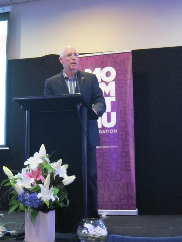 Stephen Tindall helps launch Momentum Foundation - The Tindall Foundation
